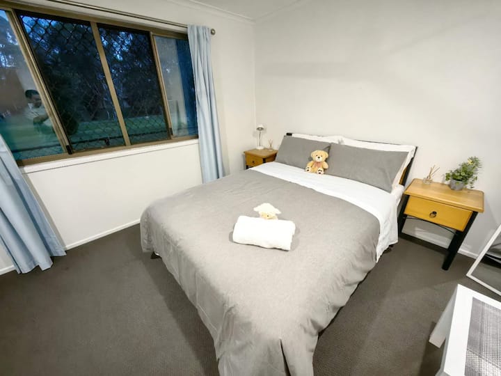 Spacious Space With Green Views - Brisbane
