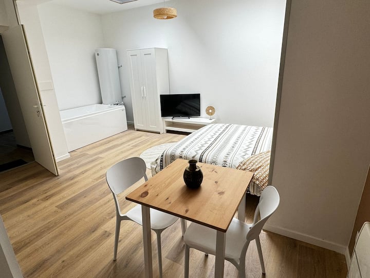 Studio Cosy Au Calme Avec Balnéo Proche Notre-dame - Dordogne