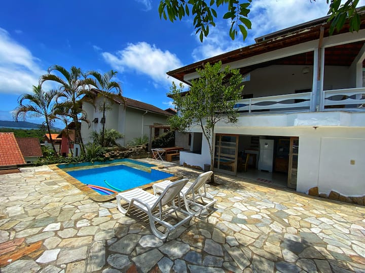 Casa Com Piscina, Bilhar E Ar Condicionado - Ubatuba