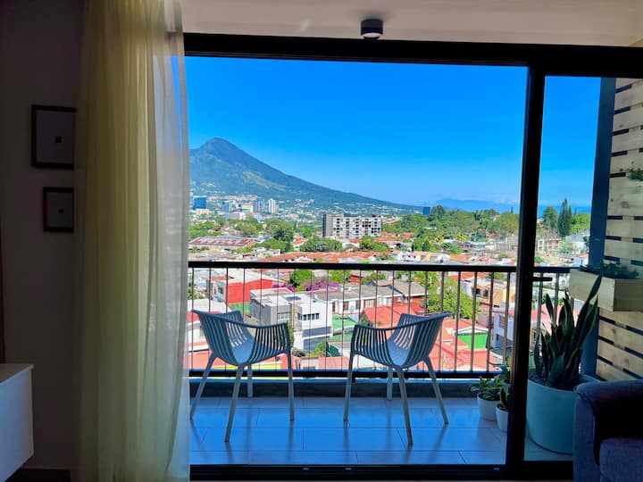 New City View Apartment With Balcony And Pool - El Salvador