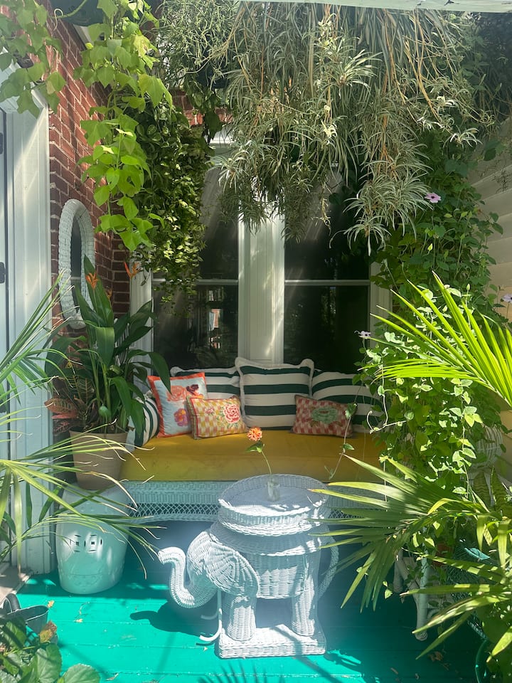 1890 Victorian Garden Home - Lexington, KY
