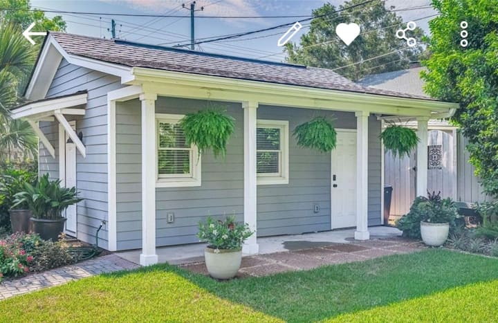 Cozy Savannah Carriage House - Savannah, GA