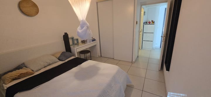 Chambre Et Acces Cuisine Salon - Marsiglia