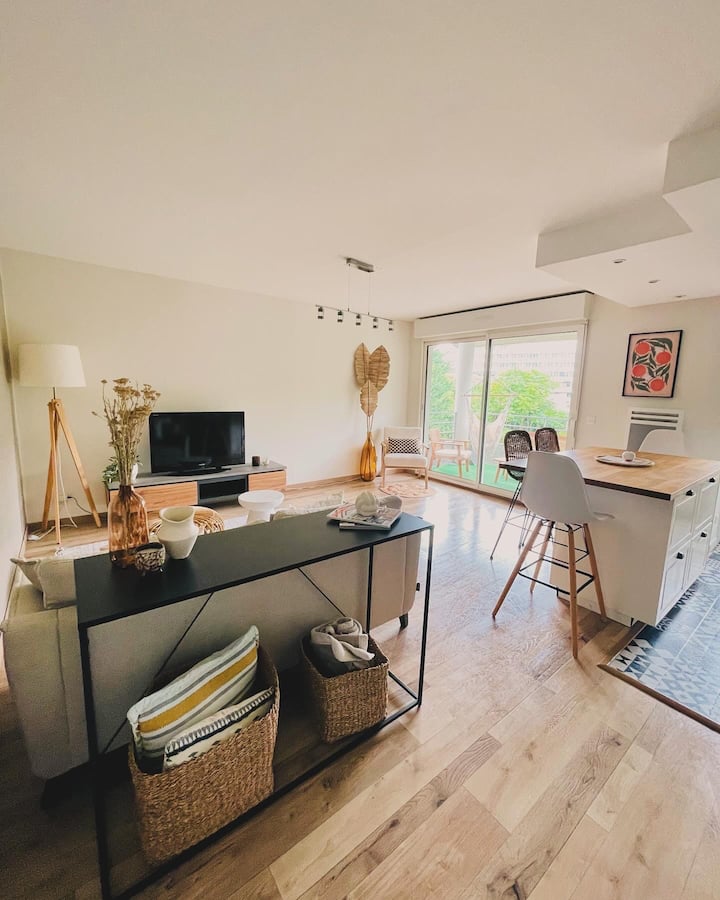Appart Avec Balcon, Parking, Plein Centre Ville - Mont-de-Marsan
