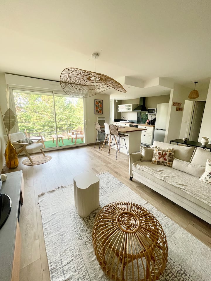 Appart Avec Balcon, Parking, Plein Centre Ville - Mont-de-Marsan