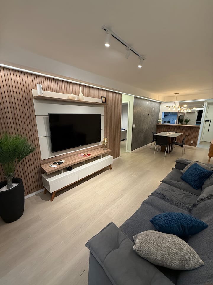 Apto Luxuoso Reformado Na Barra - Rio de Janeiro