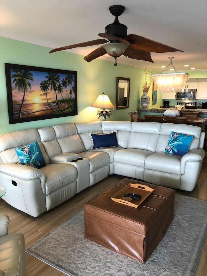 Ocean Front Penthouse Condo - Jensen Beach, FL