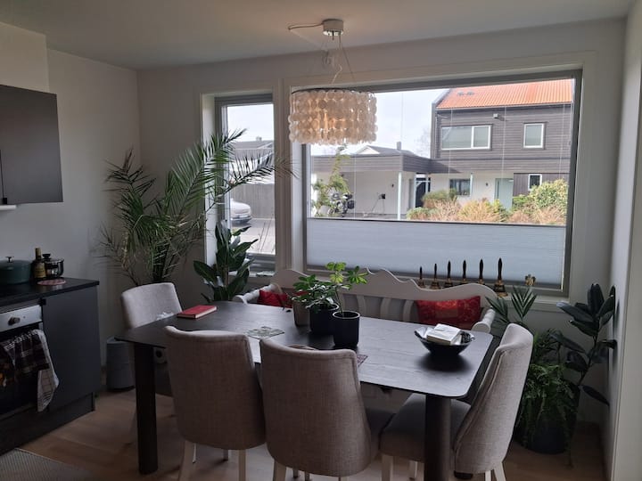 Sentral Leilighet I Kort Avstand Til Flyplassen. - Stavanger