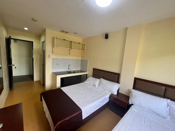 Studio Type Room Cheap  Walking Distance To Beach - Nabas