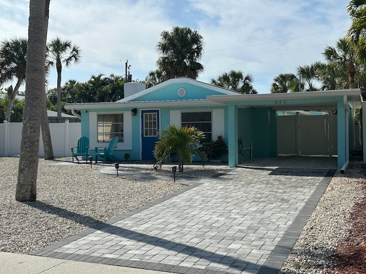 Cottage W/pool 1 Block To Village, 3blks To Beach - Sarasota, FL