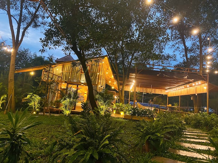 Căn Bali  (Moon Villa Sóc Sơn) - Aéroport Hanoi - Nội Bài (HAN)