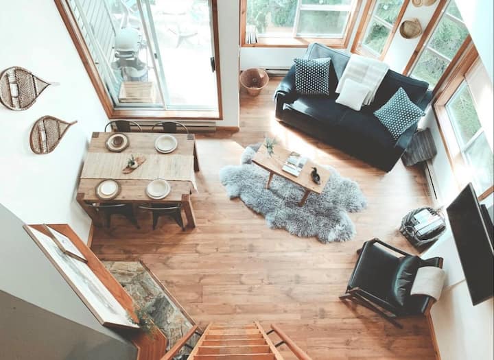 Zac’s Creekside Hideaway - Whistler