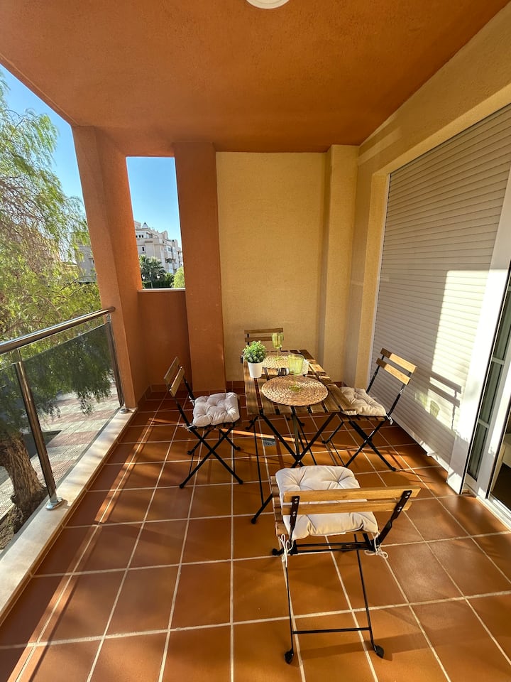 Confortable Apartamento Con Garaje En Aguadulce - Aguadulce