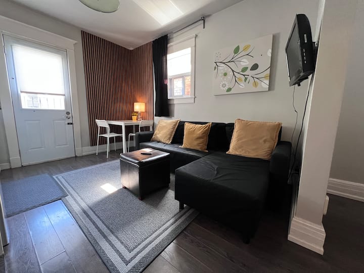 The Great Gerrard - Paris Suite - Toronto
