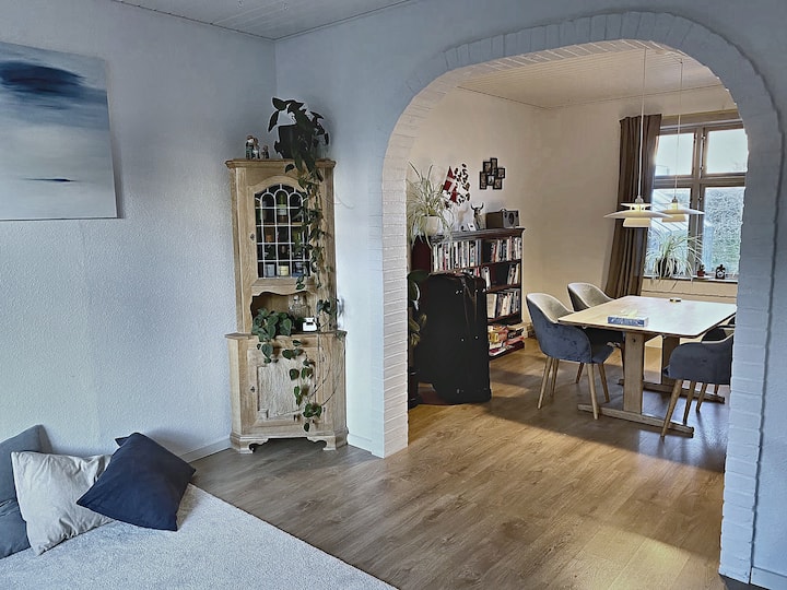 1903 Villa · Fireplace, Fast Wifi, Parking - Copenhagen