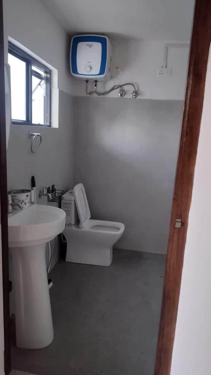 Petenouneki Homestay Delux Room 2 - Kohima