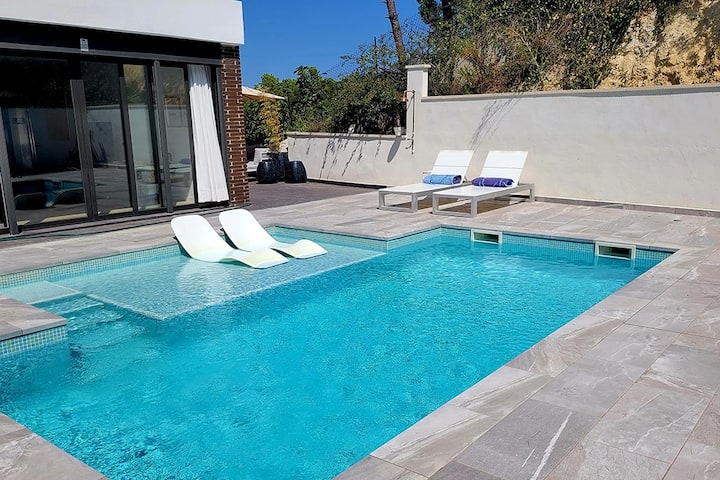 Villa Con Hermosa Piscina - Sitges