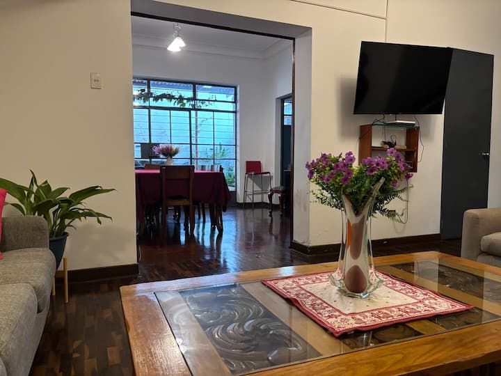 Casa 28 Huéspedes 2cocinas 6.5baños Lav/sec Cocher - Lima