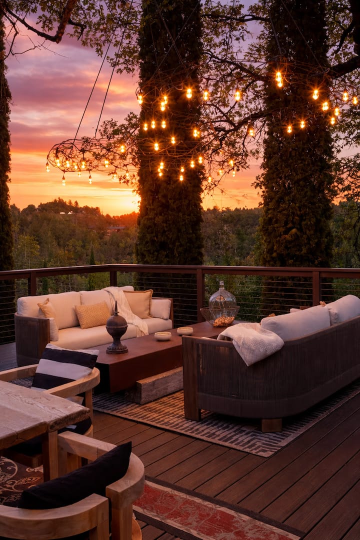 Boutique Compound On Vineyard, With Guest House - Pope Valley, CA