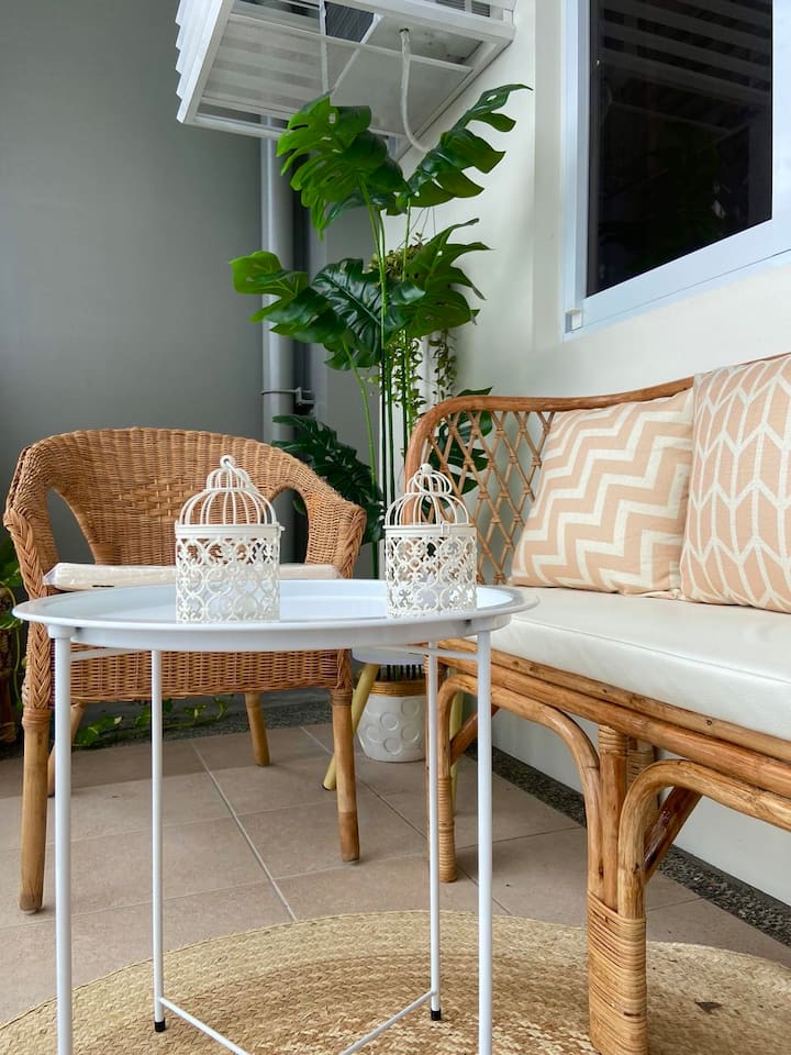 Charming And Bright Condo In Cubao, Quezon City - Quezon City