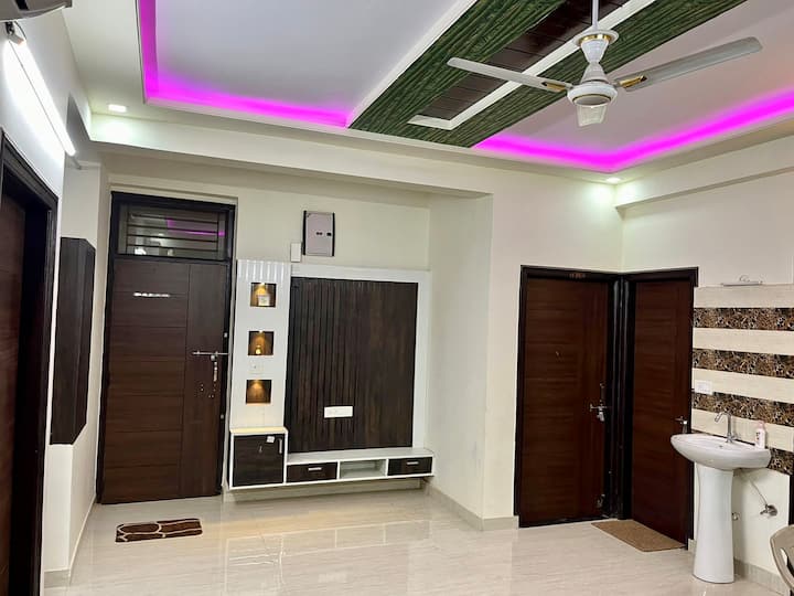 Nr Airport Rly Stn City Iskon Mansarovar Jaipur - Jaipur