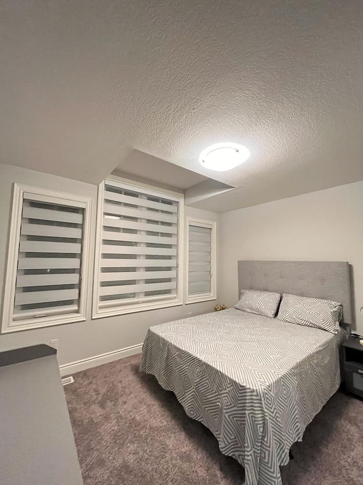 Sutherland Luxury Room - Ingersoll