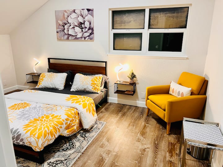 Two Bedrooms, Single Bath Near Downtown - Livermore, CA