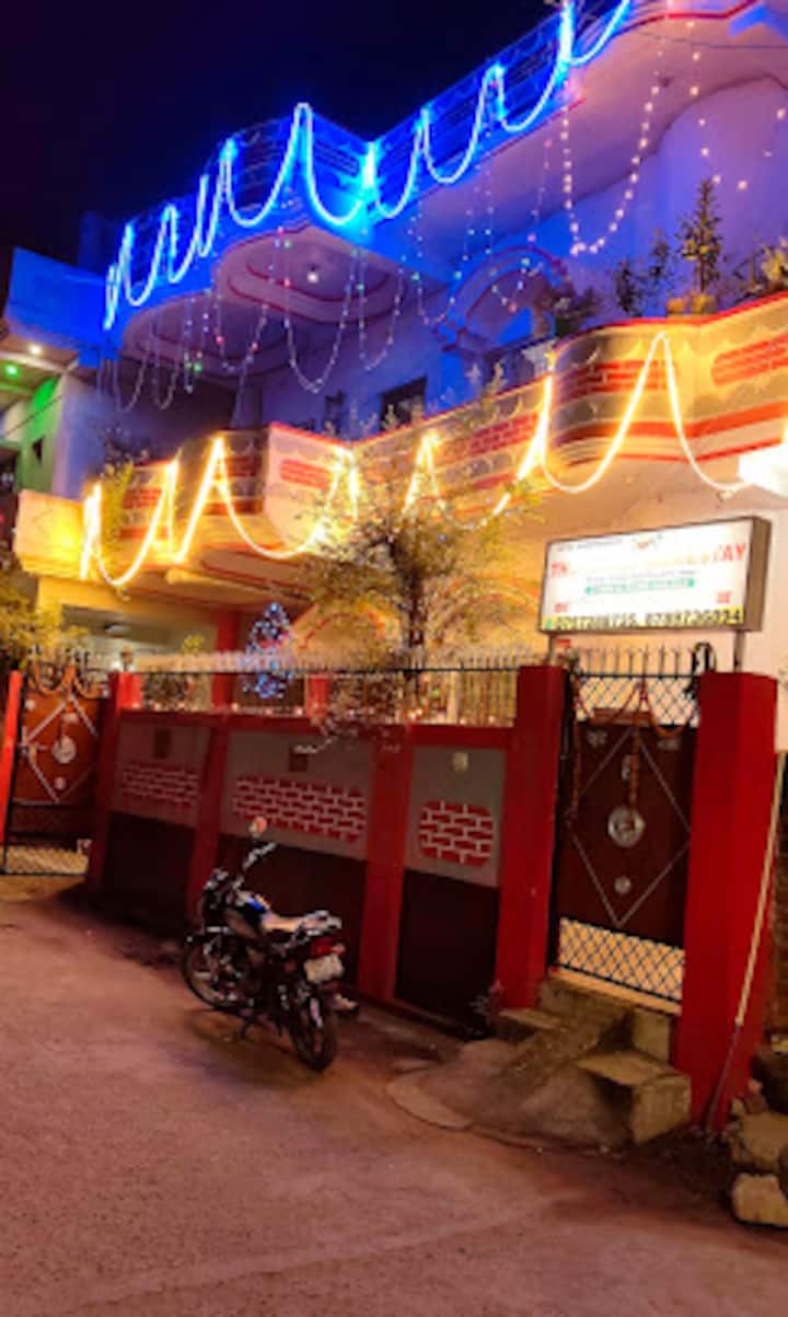 The Family Homestay - Gaya - Gaya