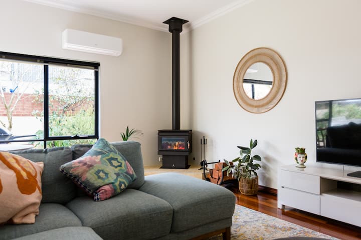 Margaret River Sicilian Hideaway -Cosy & Spacious - Margaret River