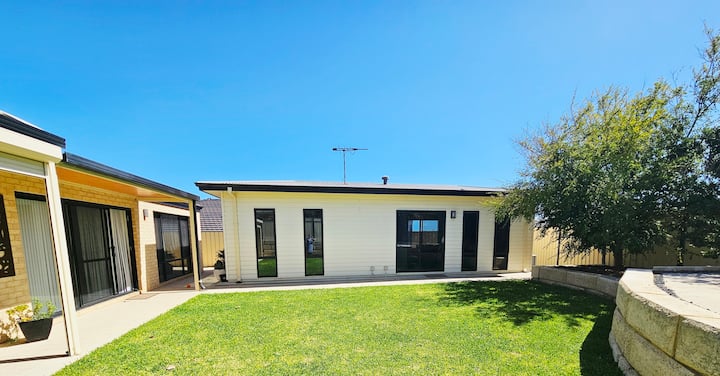 Blenny Park Guesthouse - Yanchep