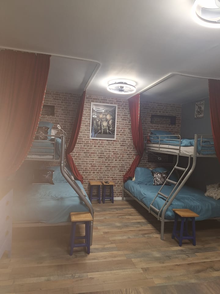 Chambre Bickers Avec Petit Dej Continental - Montmarault