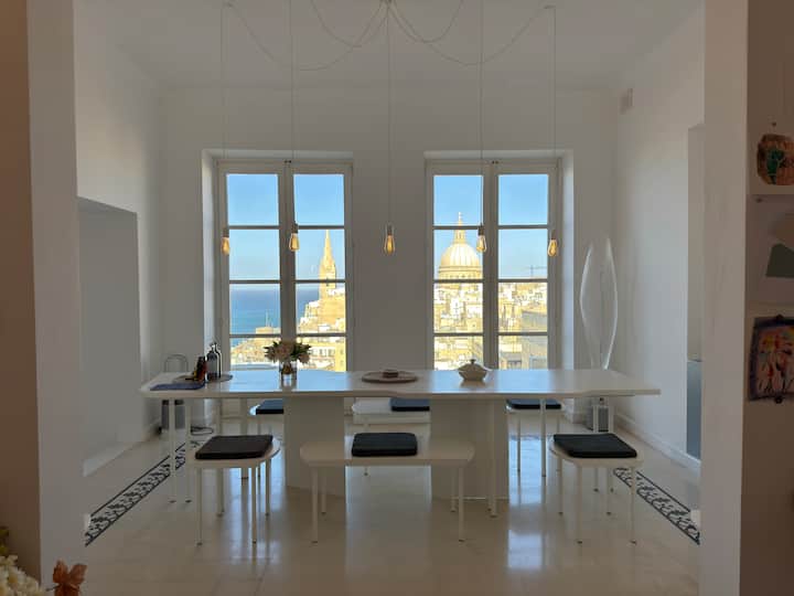 Private Pool & Unbeatable View | Val By Homega - Valletta