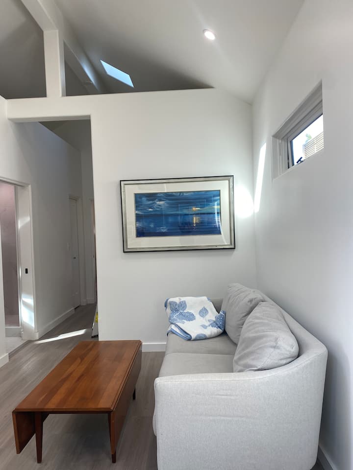 Sweet One Bedroom Home - Monterey, CA