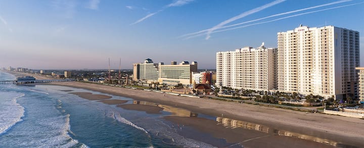 Daytona Ocean Walk 3 Bedroom Deluxe - Ormond Beach, FL