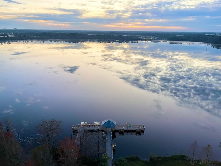 Lakeview Condo Near Disney/ Universal - Orlando, FL