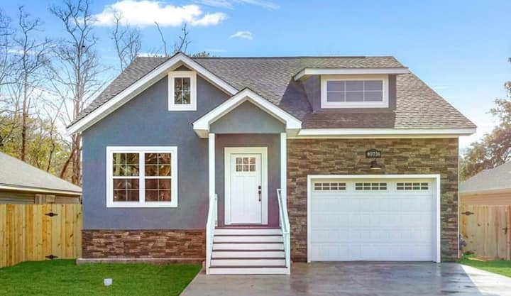 Jackson Manor One Room & Private Bathroom - Slidell, LA