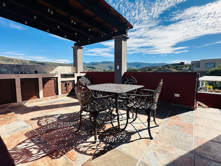 Charming 2 Bedroom With Gorgeous Views - San Miguel de Allende