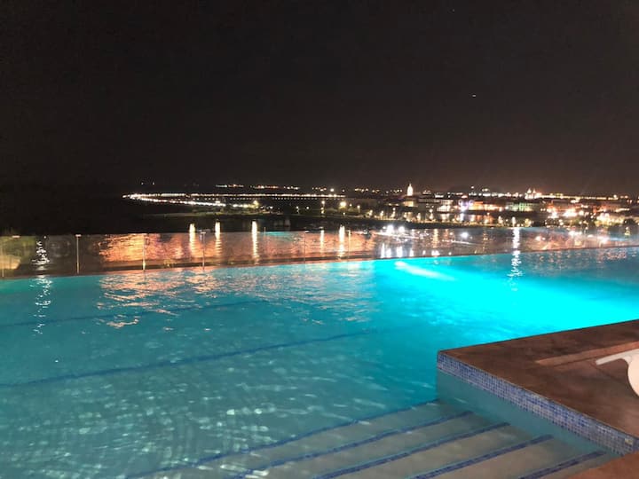 Elegant, Modern, Romantic, Sea View - Panama City