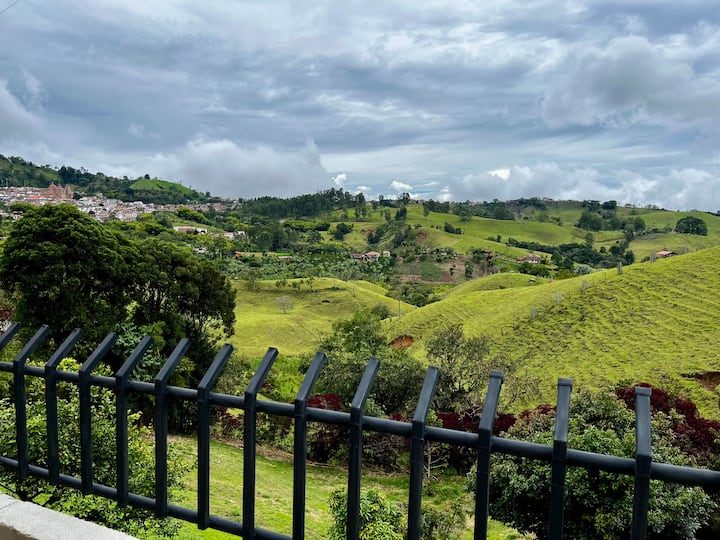 Estancia Rural Con Terraza Privada En Jericó - Jericó