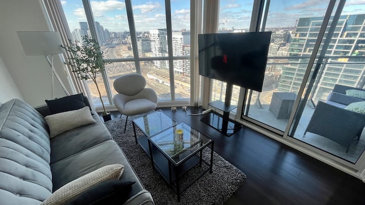 Charming Apartment - Lovely View - King Size Bed - Toronto, ON