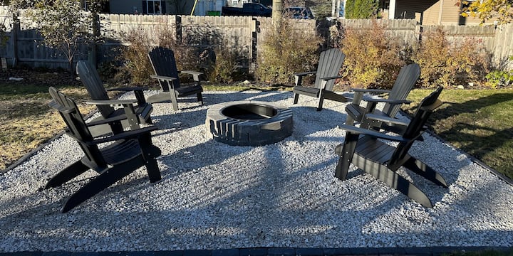 Victorian Charmer Just Steps From The Lake! - Straits State Park, St Ignace
