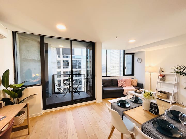 Mhto06b/innercbd/1min->station/free(pool/gym/tram) - Melbourne