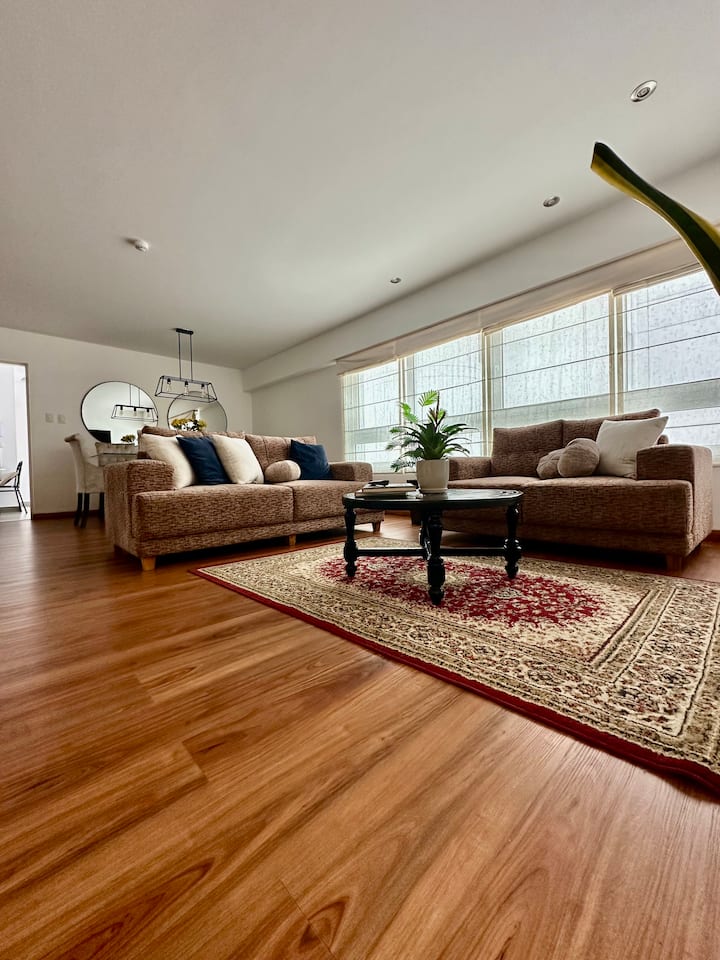 Spacious Miraflores Duplex • Safe&quiet • Sleeps 8 - Perú