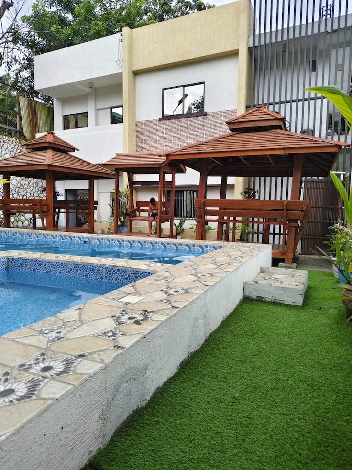 Primrose Two - Tagaytay