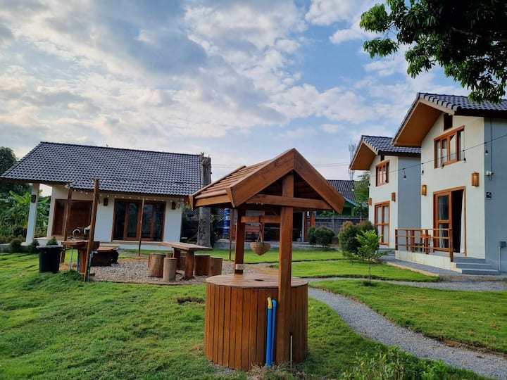 Muji Style House Next To Stream And Rice Field - Mae Chan