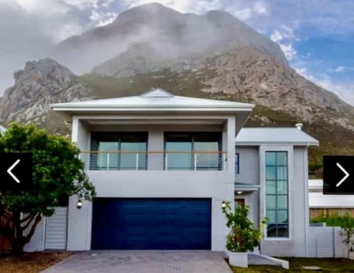 Mountain And Sea Escape - Hermanus