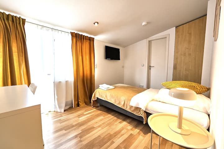 Airport Messe Hotel - Düsseldorf