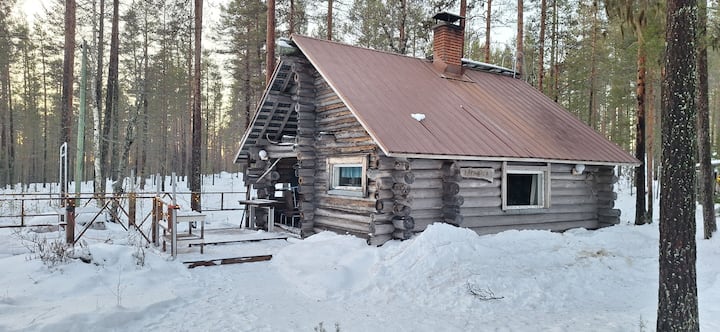 Perinteinen Suomalainen Mökki - Rovaniemi