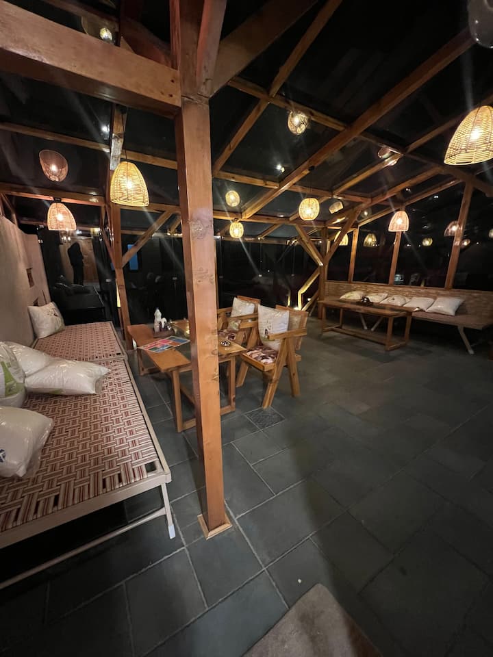 Wooden Attic Pahadi House - Narkanda