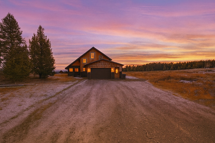 Elk Grove Lodge+hottub+wifi+ac+closetoyellowstone - Idaho (State)
